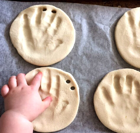 7 Best Edible Playdough Recipe Homemade For Kids | Sadeky